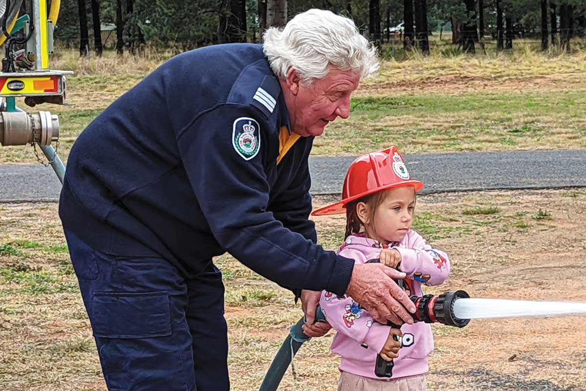 Baradine RFS take fire awareness to schools | The Coonamble Times