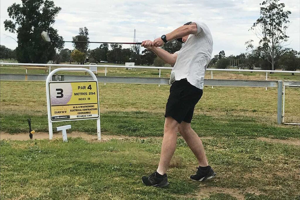 Clouds don’t dampen golfing spirit | The Coonamble Times