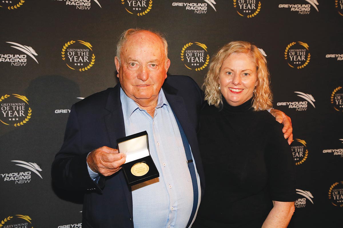 Roley Green wins iconic greyhound racing award | The Coonamble Times
