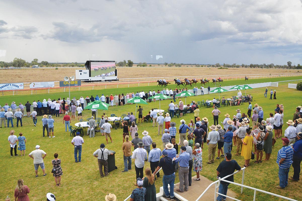 Crowds come out for the Country Championships | The Coonamble Times