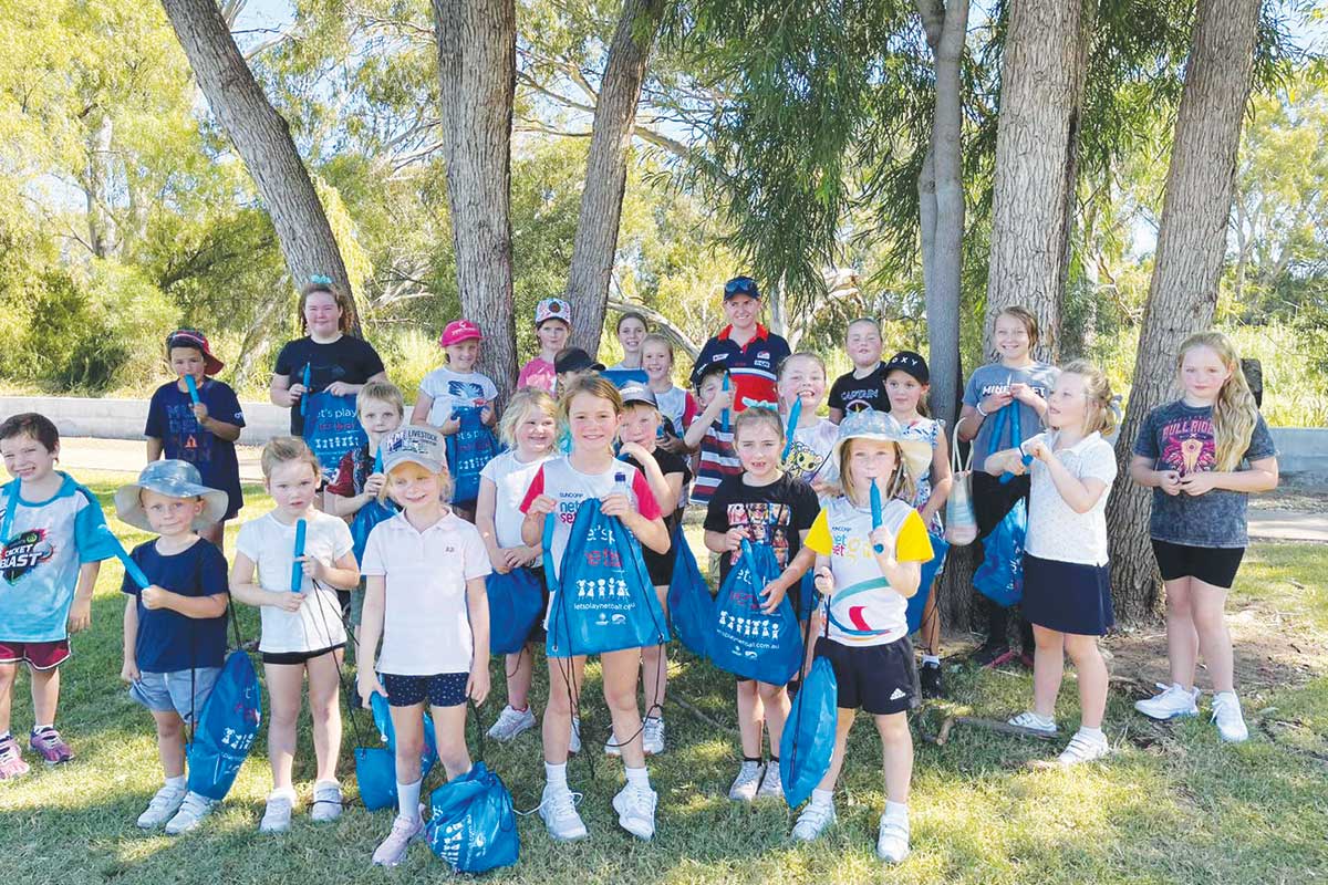 Next generation netball stars build skills | The Coonamble Times