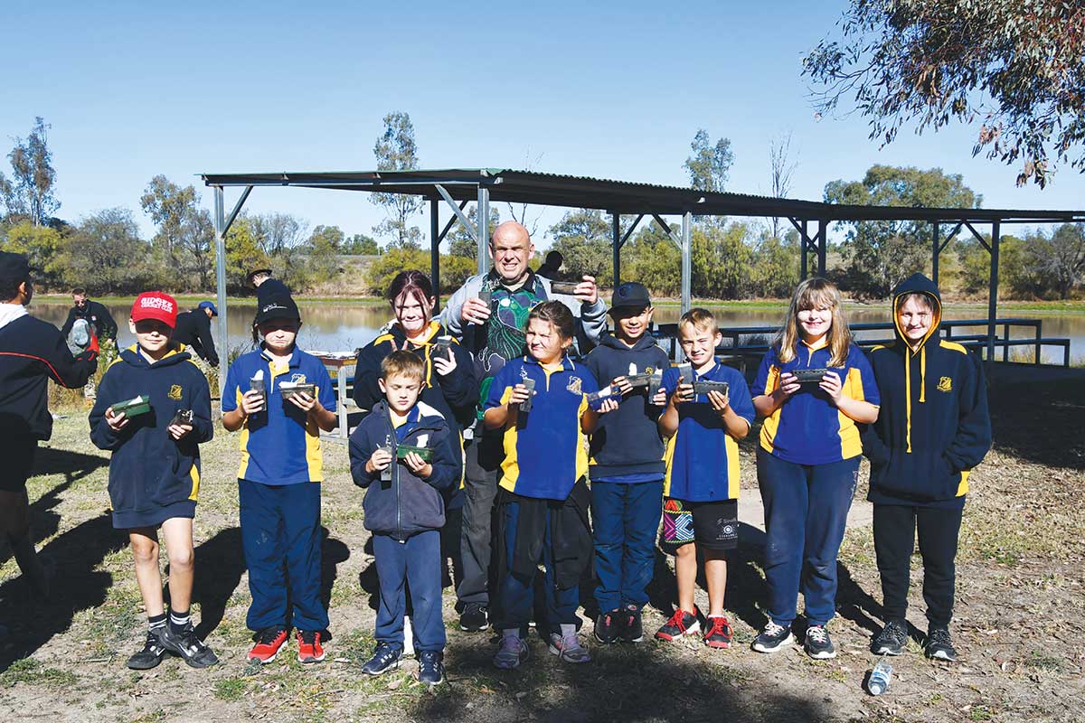 Local students get green thumbs | The Coonamble Times