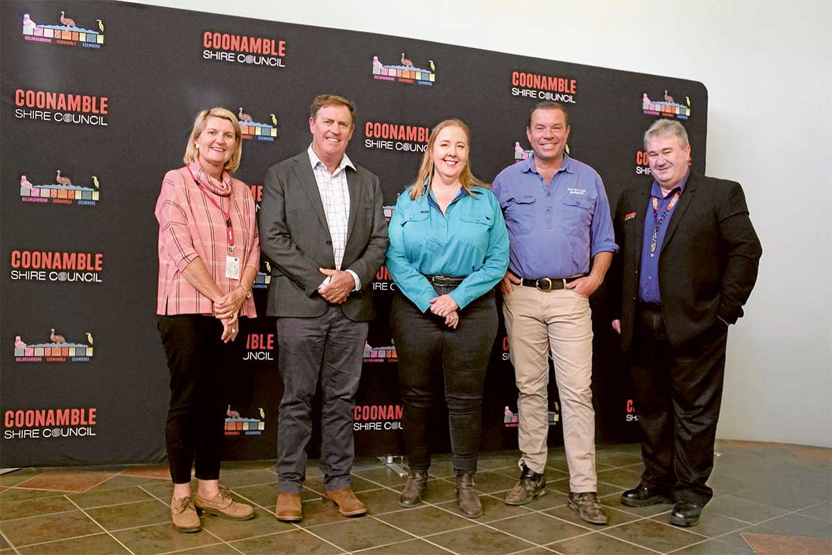 Roads minister visits Coonamble | The Coonamble Times